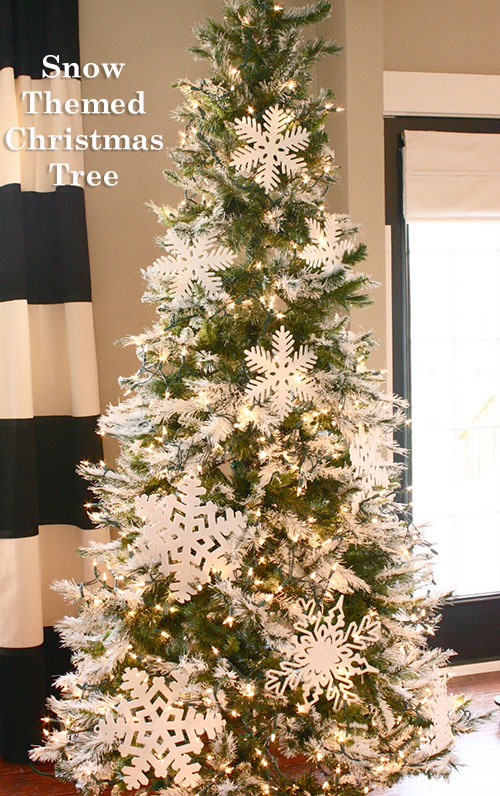 Snow Themed Christmas Tree Celebrating Christmas Snow Themed Christmas Tree Celebrating Christmas